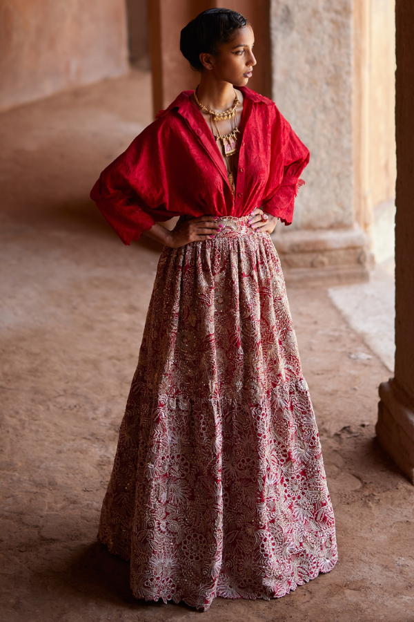 MRUNALINI RAO Red Pure Silk Embroidered Lehenga Set – Kuro Clothing India